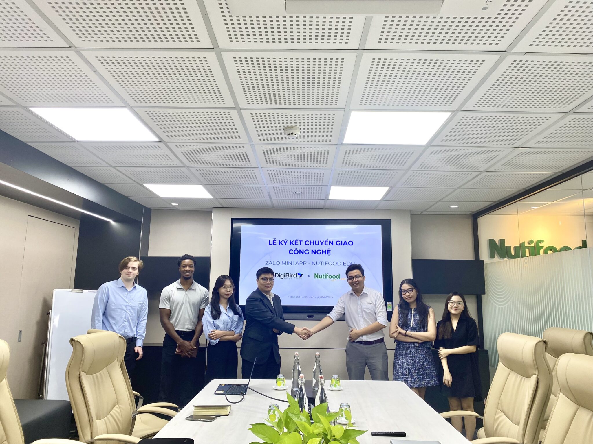 DigiBird x Nutifood: Lễ ký kết chuyển giao công nghệ Zalo Mini App ...
